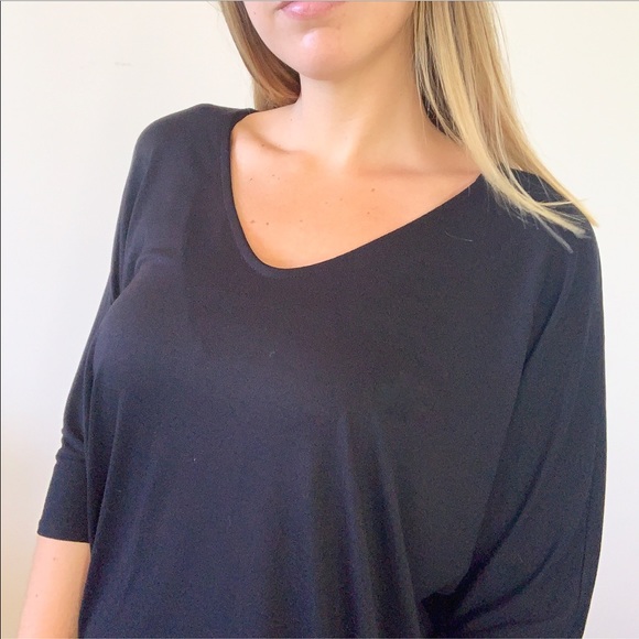 heartmore | Tops | Enti Clothing Half Sleeve V Neck Top | Poshmark